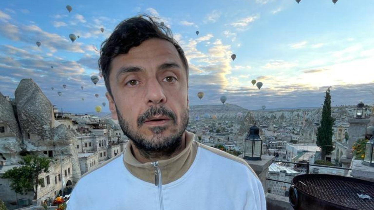 Who is Singer Muratti? - DCR