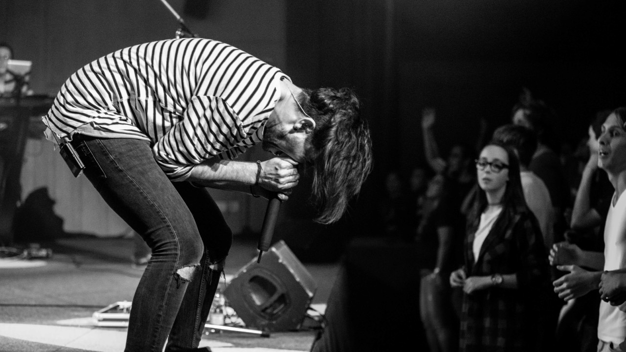 How to Get a Gig as a Solo Artist, Band, or Musician - DCR